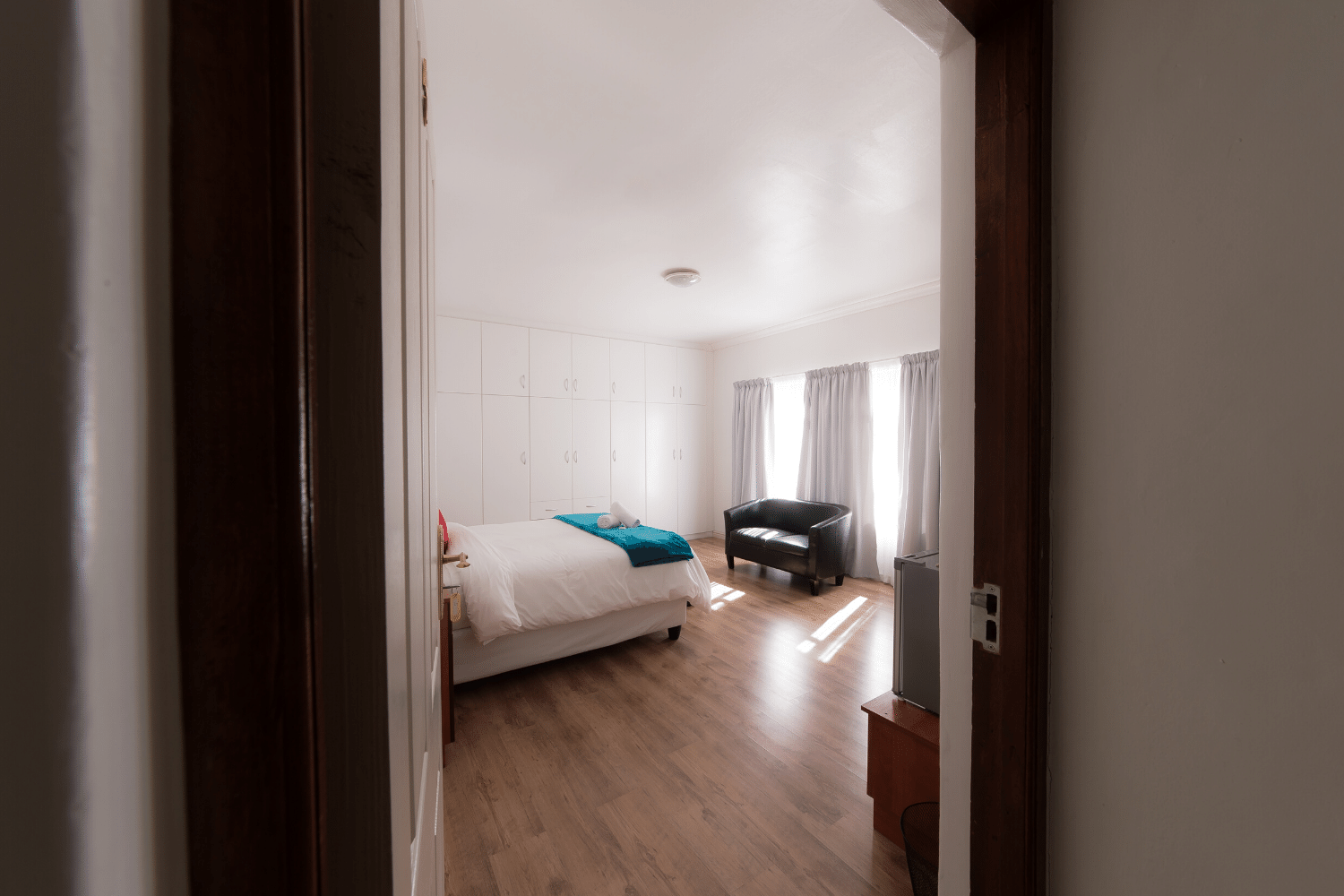Rooms – Nama White Guest House